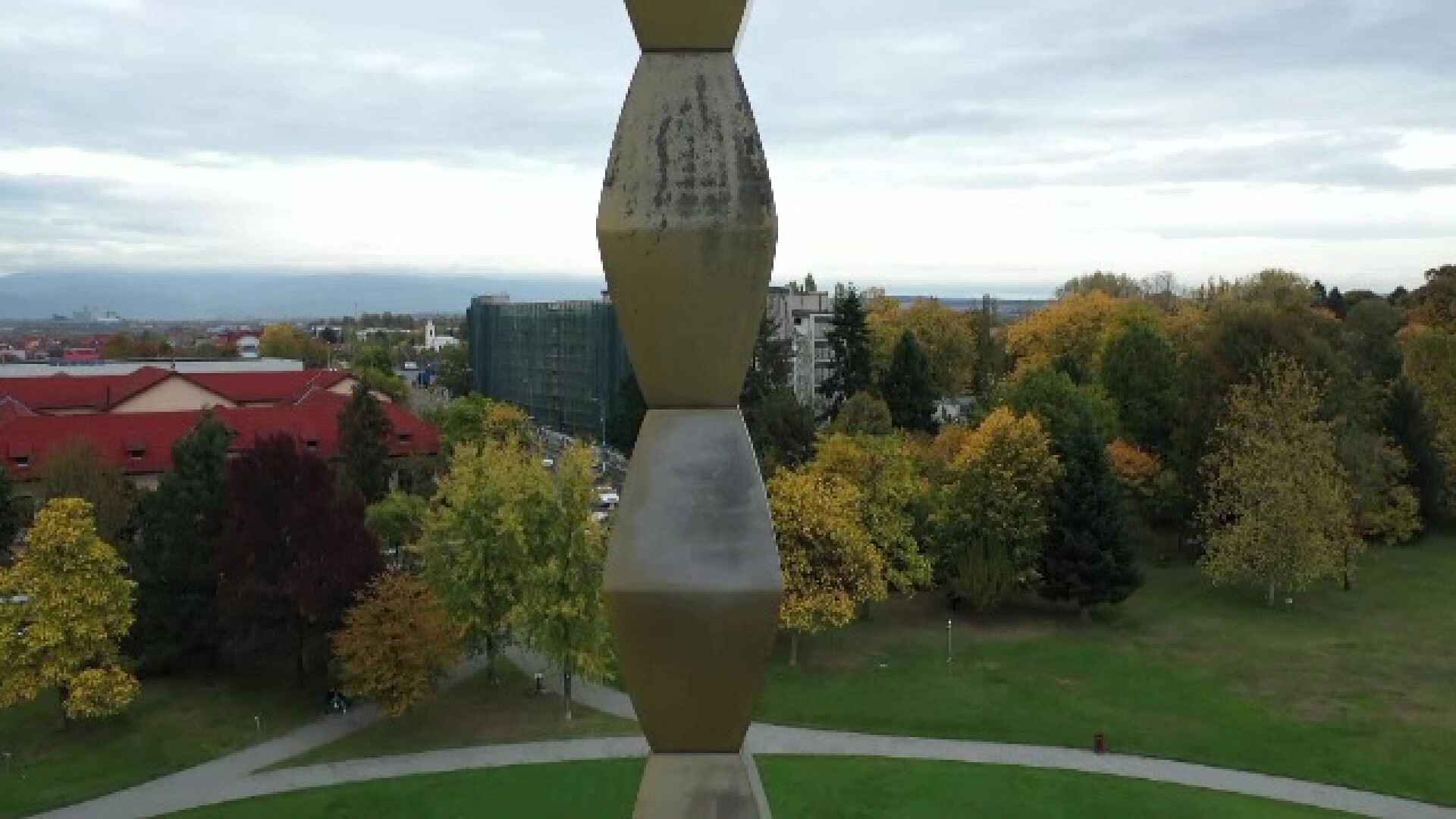 Coloana Infinitului, poate cea mai valoroasă operă de artă din România ...