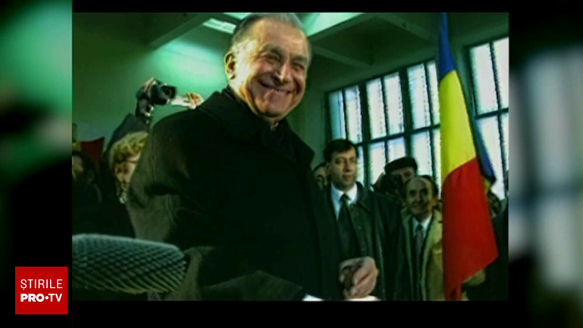 30 de ani de PRO TV. 2000 - Ion Iliescu revenea la Cotroceni, iar Traian Băsescu cucerea ...
