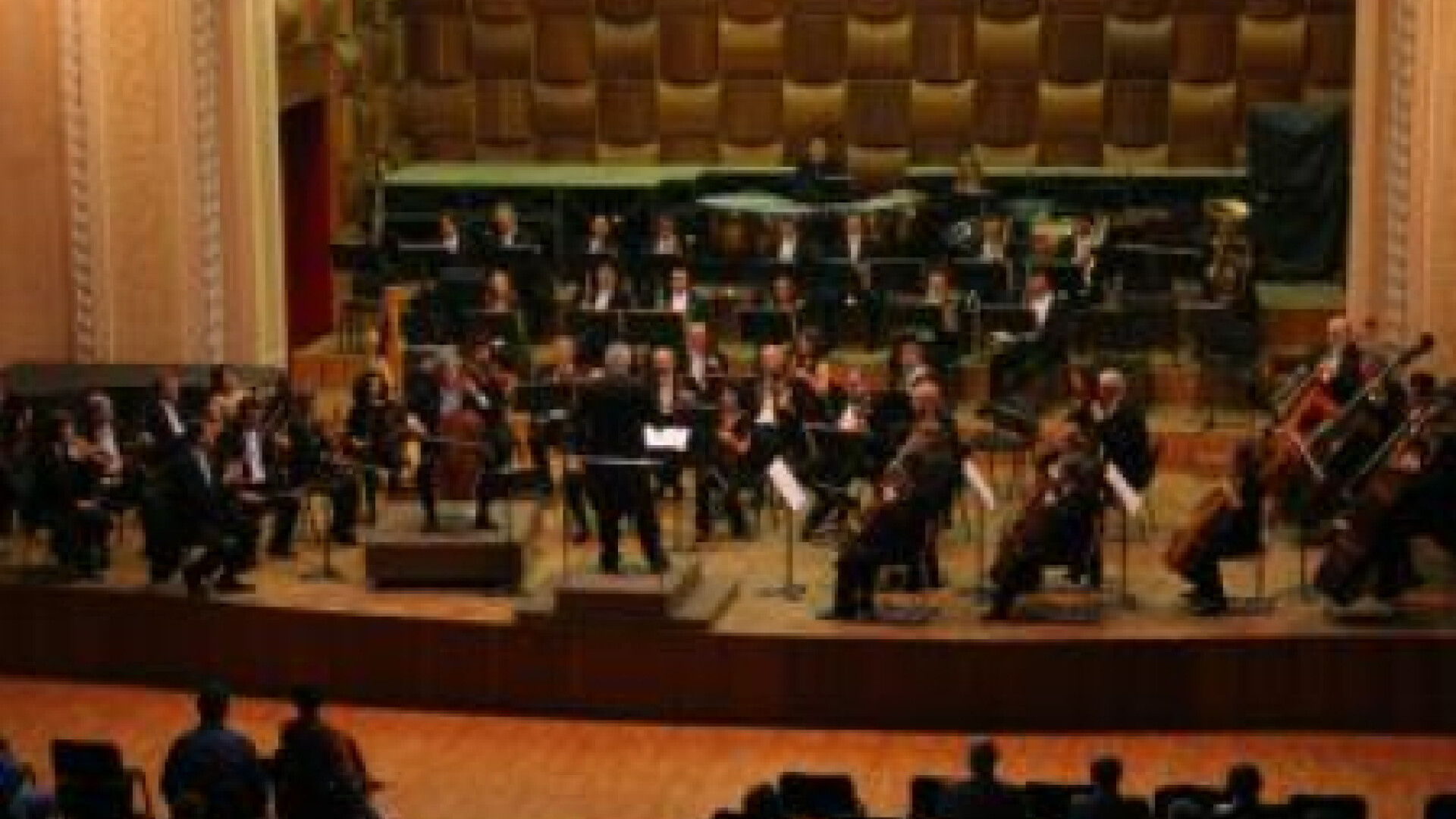 Filarmonica din Arad aniverseaza 60 de ani printr-o stagiune noua ...