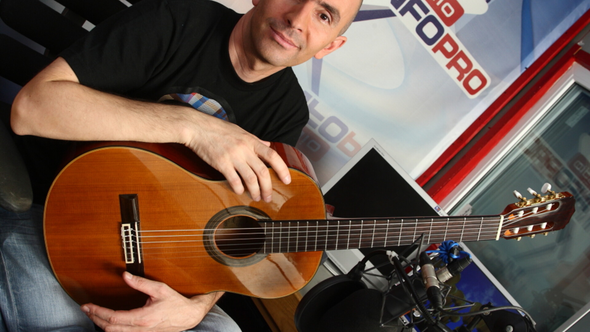 "Canta mai departe", pe bani, la Radio InfoPro! - Știrile ProTV