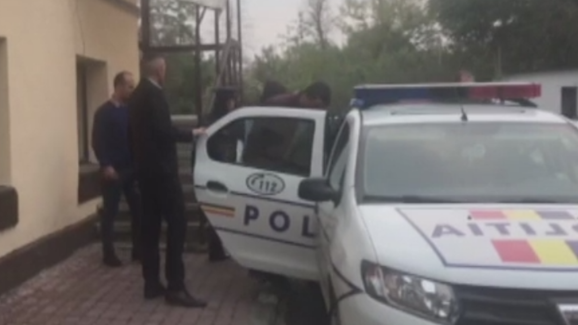 Retea de camatari din Dambovita, anihilata de politisti. La cat se ...