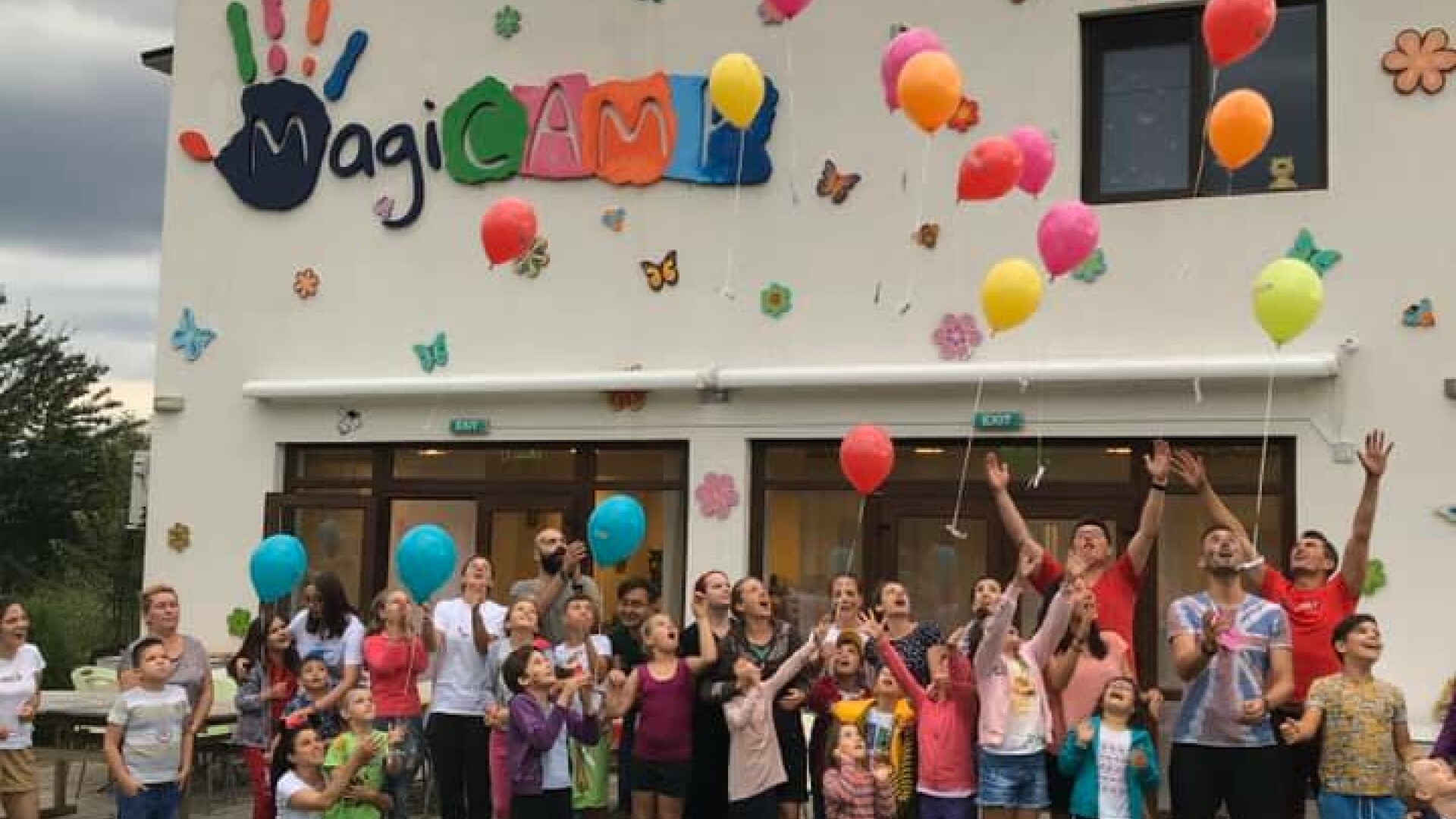 Podcast "România, ştii bine". Ce s-a întâmplat după ediția despre MagiCAMP: ”Fabulos!” - Știrile ...