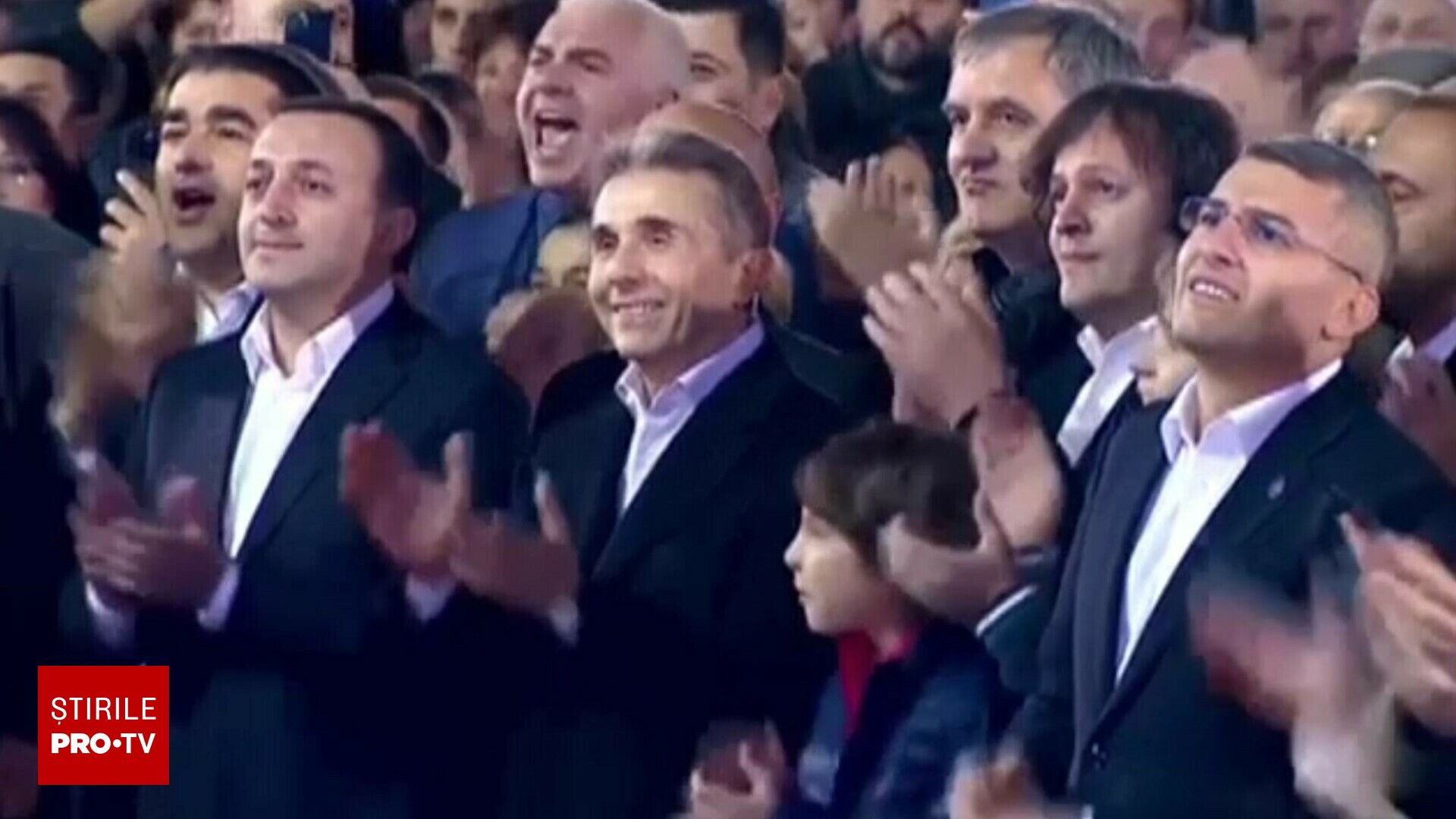 "Lovitură de stat constituțională!". Opoziția pro-occidentală din ...