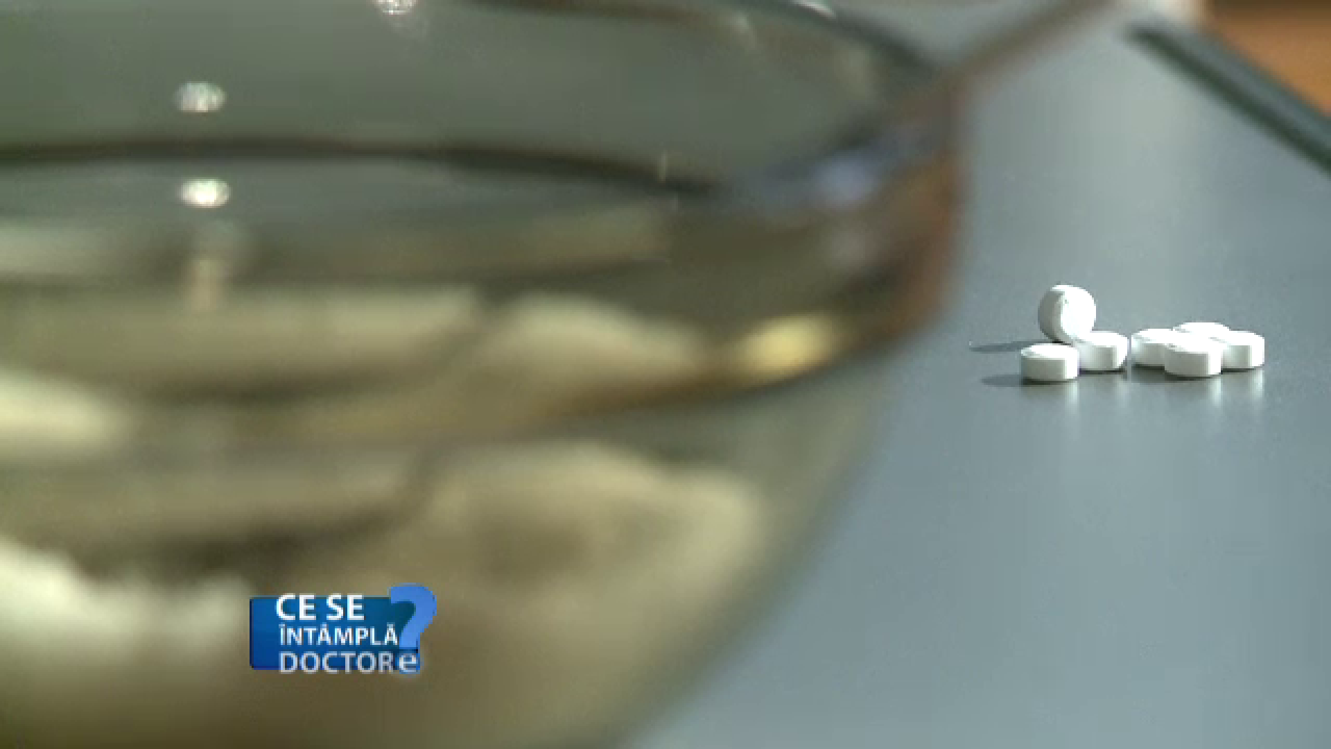 Anticonceptionalele pot fi luate numai dupa un control medical ...