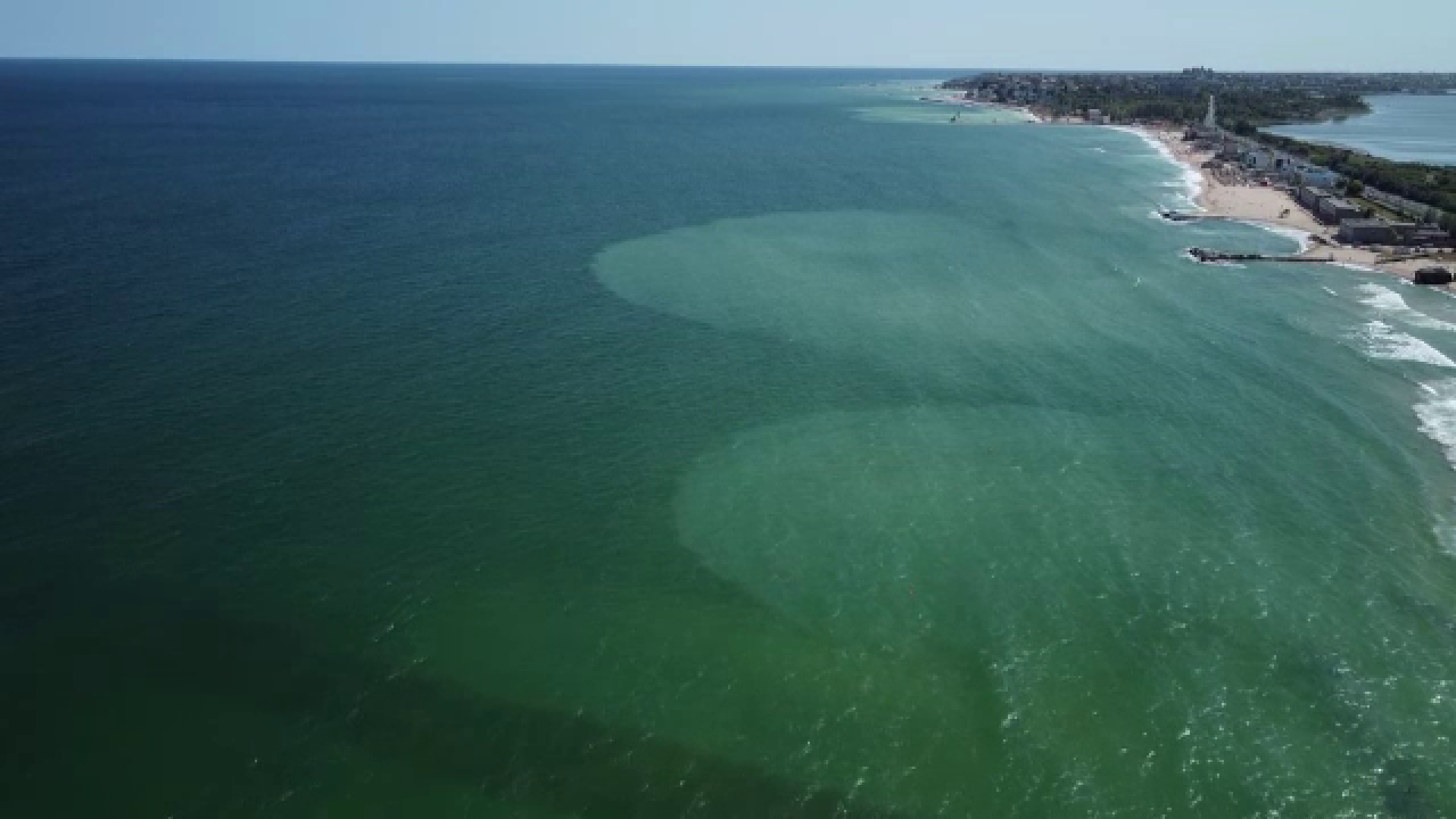 Spectacol neobișnuit oferit de Marea Neagră: Apa are două culori. Cum ...
