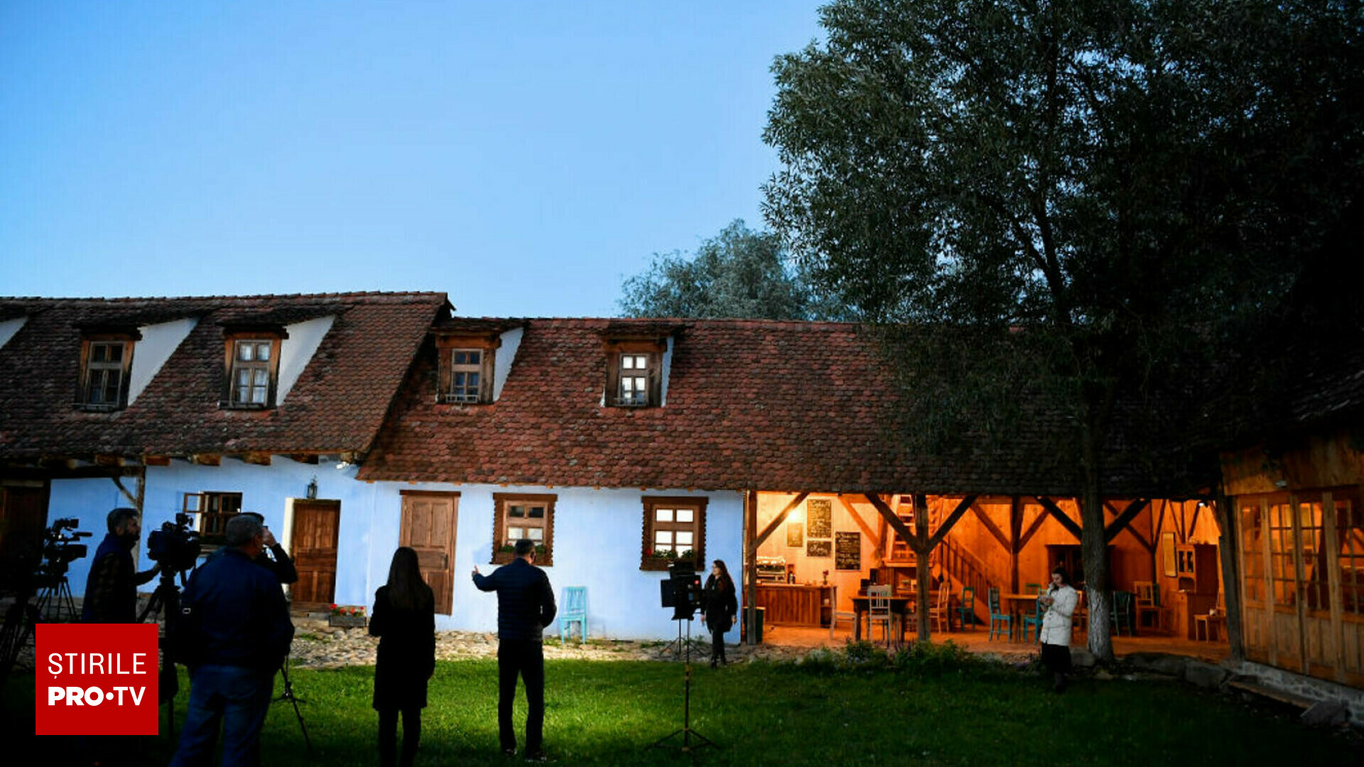 Viscri, micul sat din România cunoscut la nivel internațional. Motivul ...