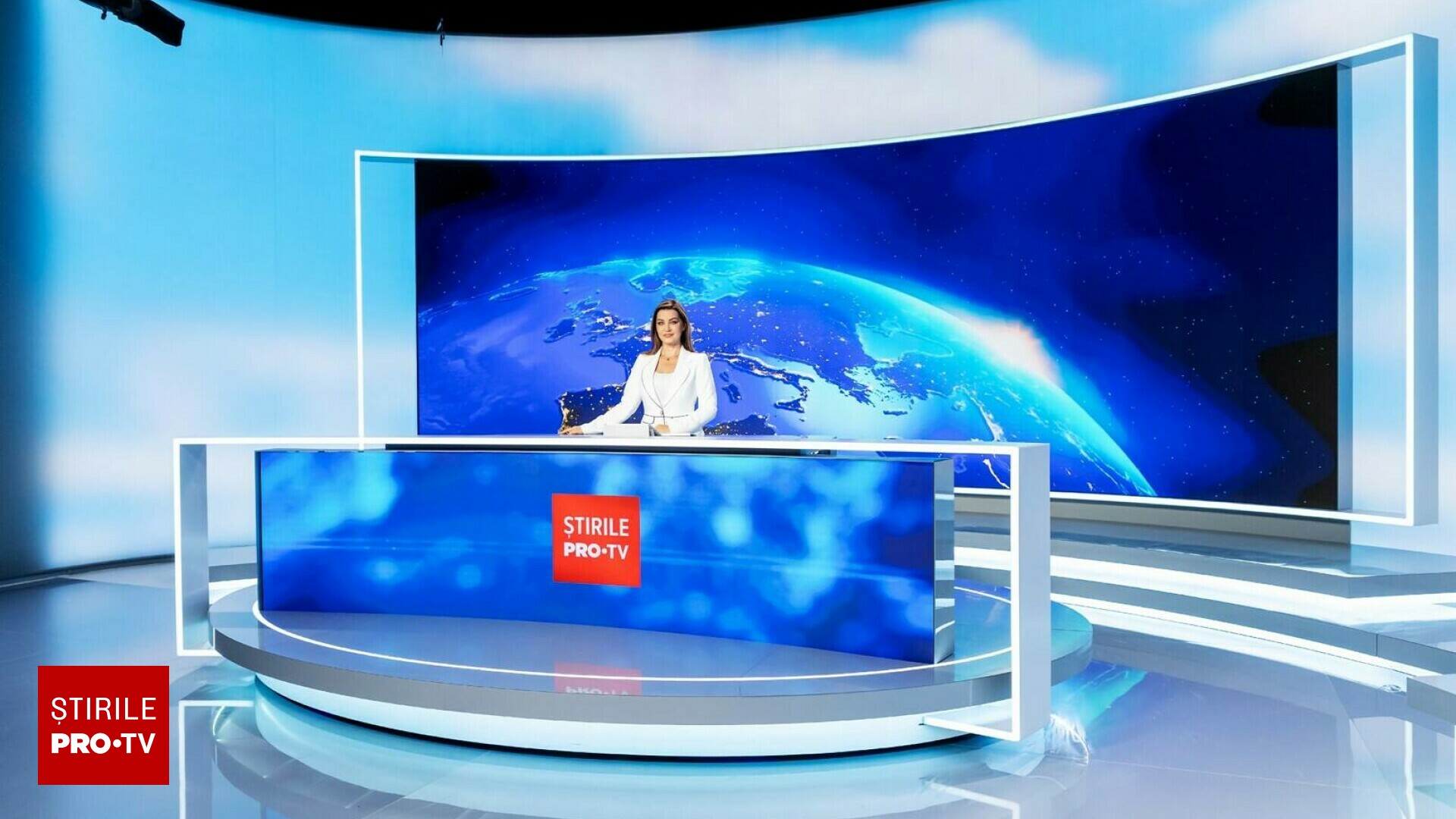 Surpriză la Știrile PRO TV. Ce vedetă se întoarce „acasă” - Știrile ProTV