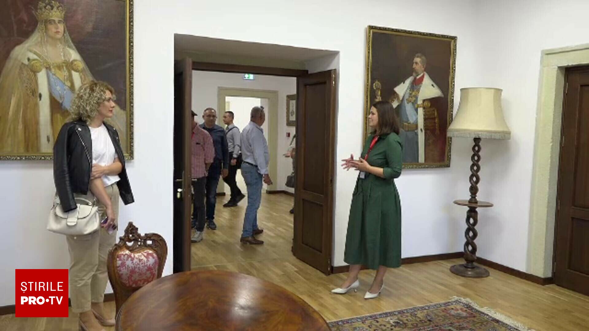 Clădirea istorică în care funcționează Consiliul Județean Alba a fost ...