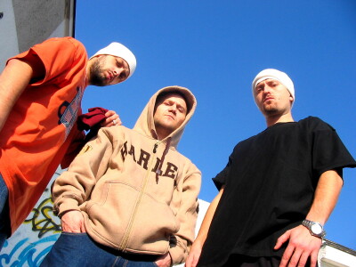 Rap din Romania - Musica & Biografia: Parazitii/Ombladon