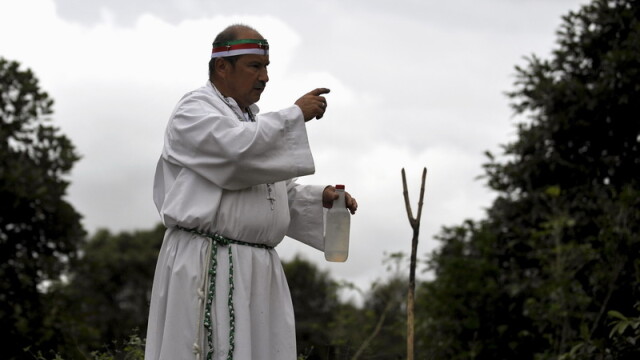 Cum scoate Diavolul din oameni un columbian. Ritual de exorcizare ...