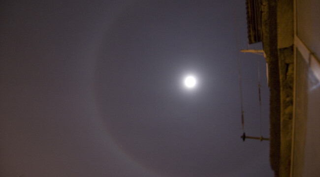 Cerc in jurul Lunii! Imagini impresionante de la utilizatori ...