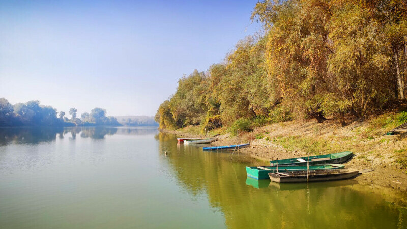 Cadavrul unui bărbat ucrainean a fost găsit la opt metri de malul ...