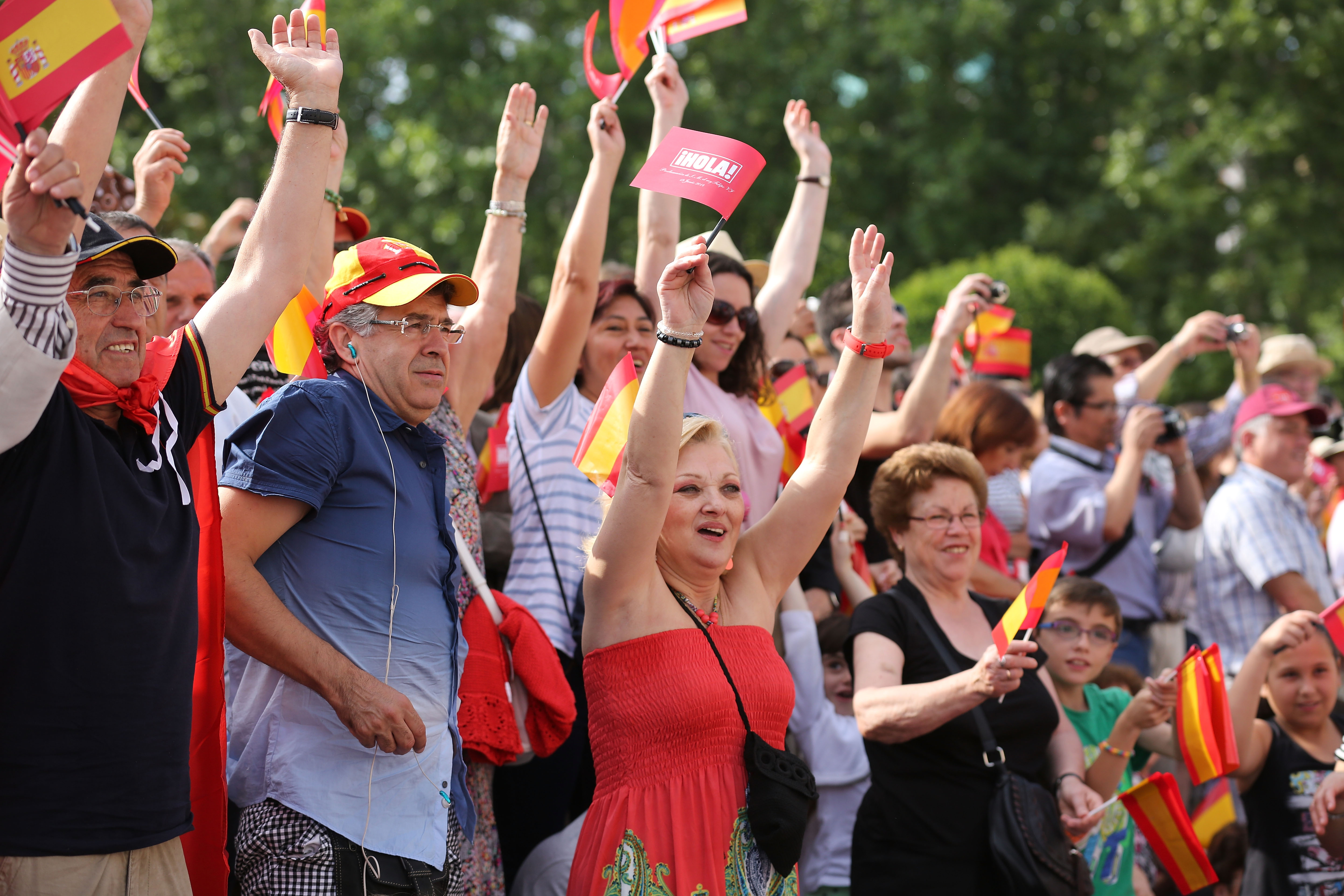 Regele a abdicat. Traiasca Regele! Portretul noului rege al Spaniei ...