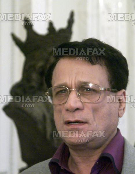 Ion Dolanescu: "Daca vad un singur fir de par alb, ma imbolnavesc de ...