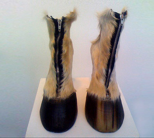 Colectii trasnite: Cei mai ciudati pantofi - Stirileprotv.ro