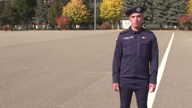 Cum arată noile uniforme ale Poliției Române. După 20 de ani, dispar ...